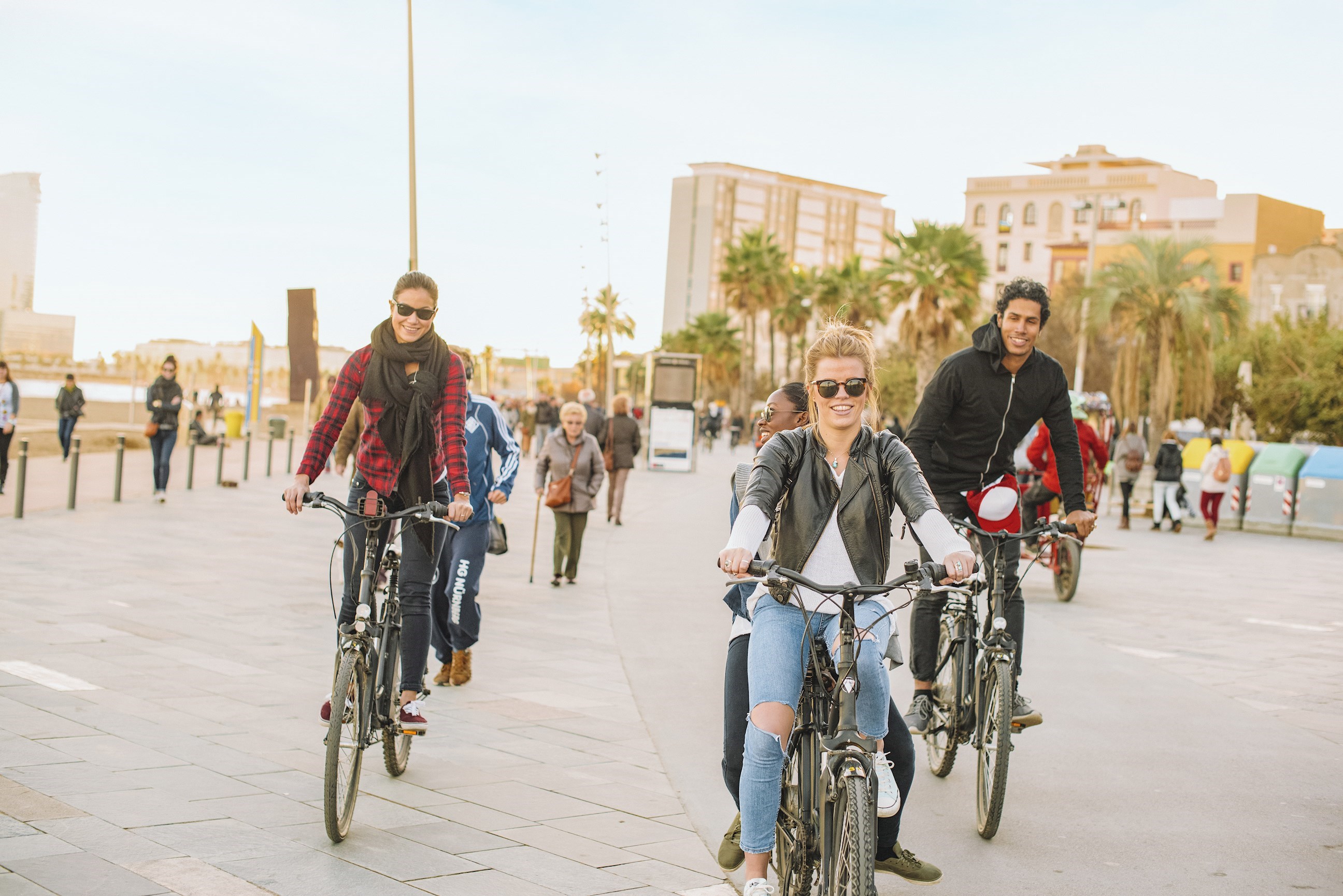 Barcelona to London Quest Tour | Contiki