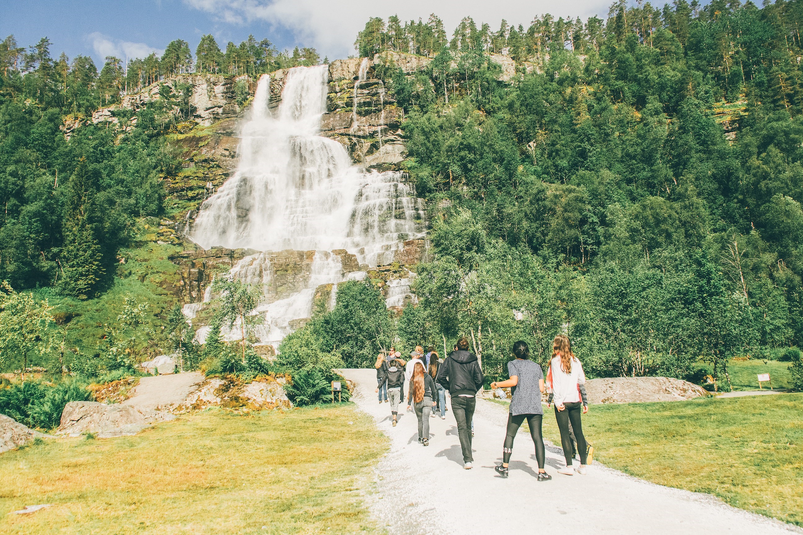 Iceland Fire and Ice Trip | 6 Days Iceland Tour | Contiki GB