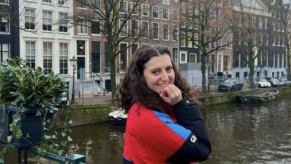 Break ups, female friendship, and Europe | Contiki