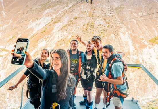 Guide to hiking and camping in New Zealand | Contiki